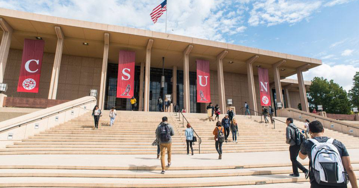 Søg ind på California State University Northridge (CSUN), Los Angeles